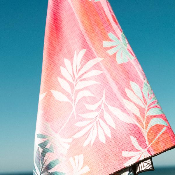 Sand Free Towel - Leaves: "Eco-Friendly Hiking Towel – Quick-Dry ...